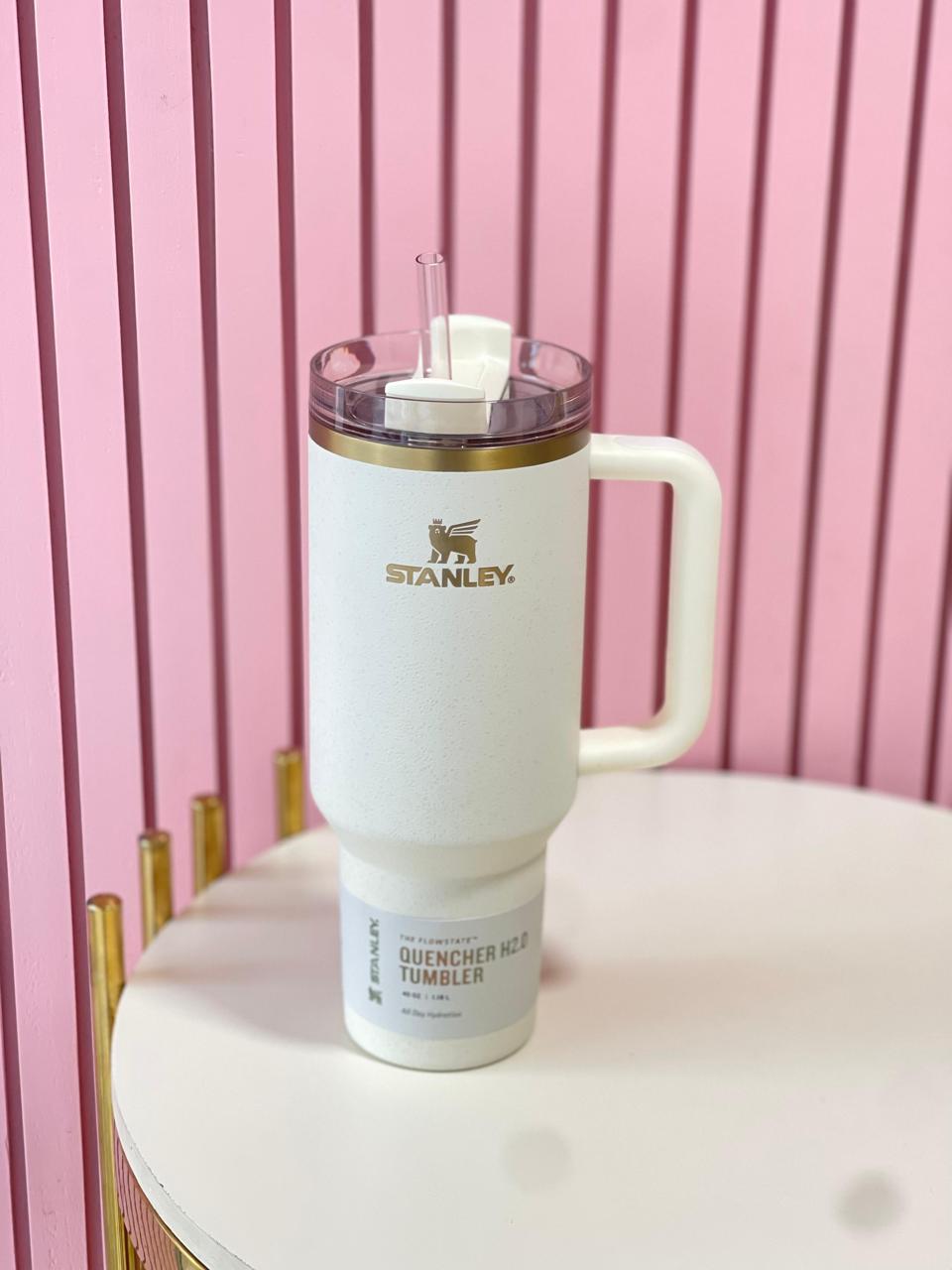 Stanley 40oz Cream Moon | Top Flowers